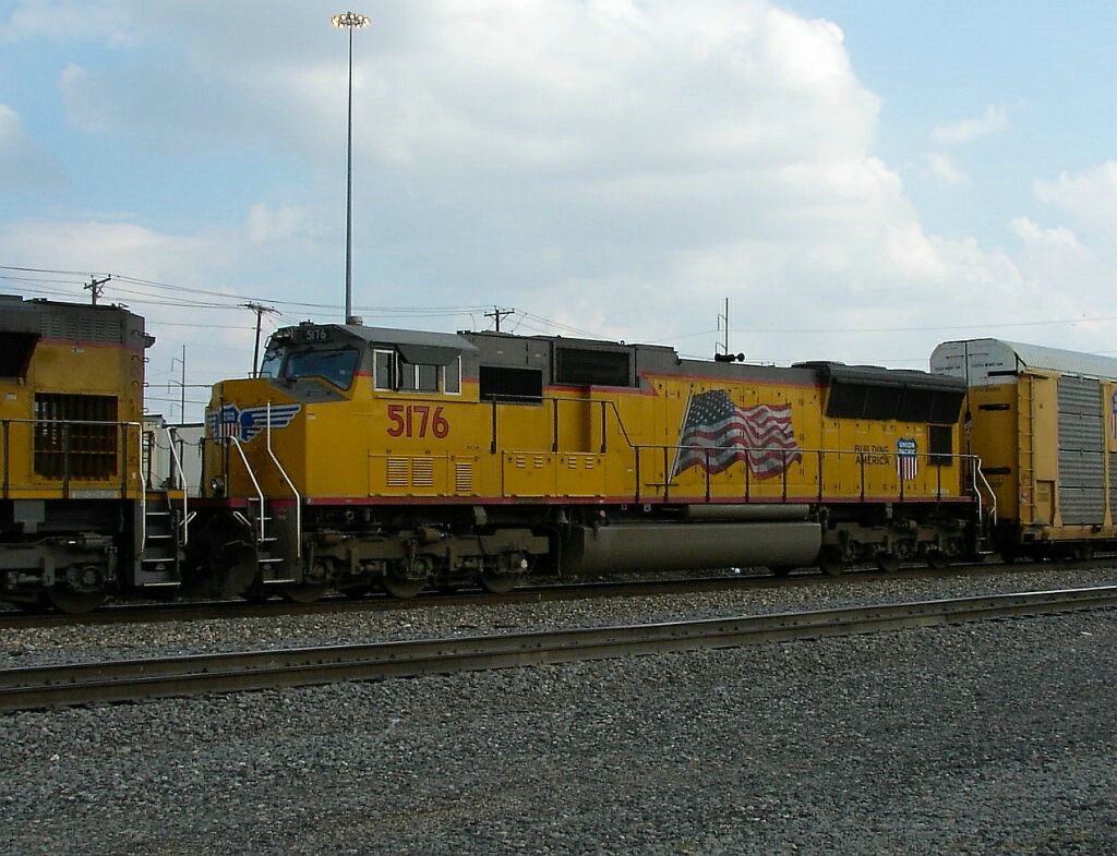 UP 5176